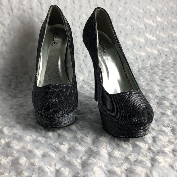Qupid | Shoes | Qupid Black Shine Cheetah Heels | Poshmark